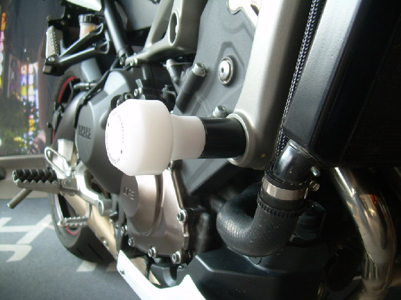 Yamaha MT-09 2017-2020 RD Moto Crash Frame Sliders Protectors White Y4 ...